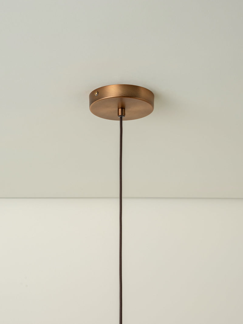 Ridotti - 1 light natural raffia and burnished brass pendant